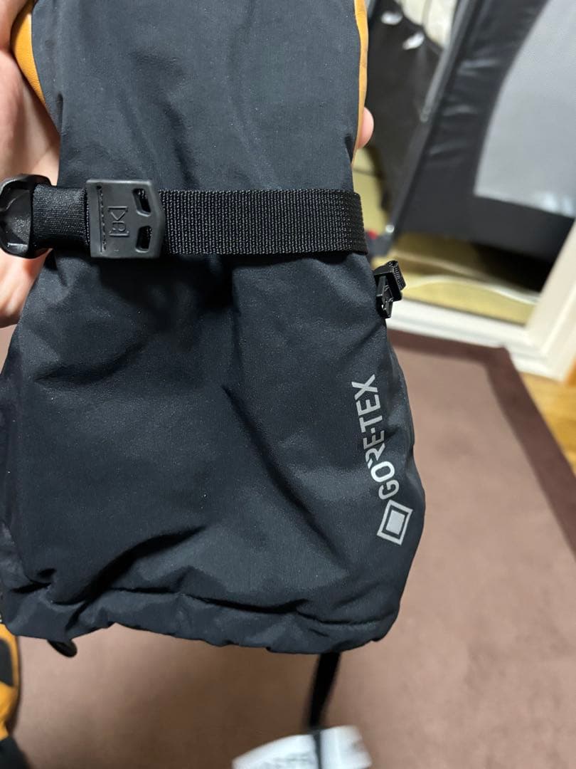 Burton akエクスペディション GORE-TEX グローブ　ヒッチハイクL