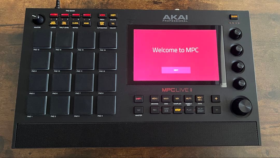 【先着】AKAI MPC Live II+LPK25+SONYMDR-7506