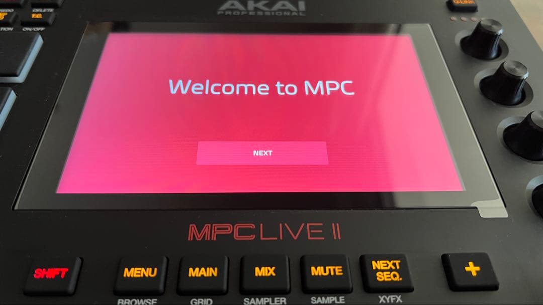 【先着】AKAI MPC Live II+LPK25+SONYMDR-7506
