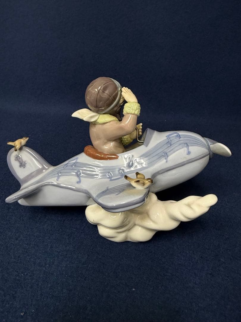 LLADRO リヤドロ 小さなパイロット 5697 フィギュリン