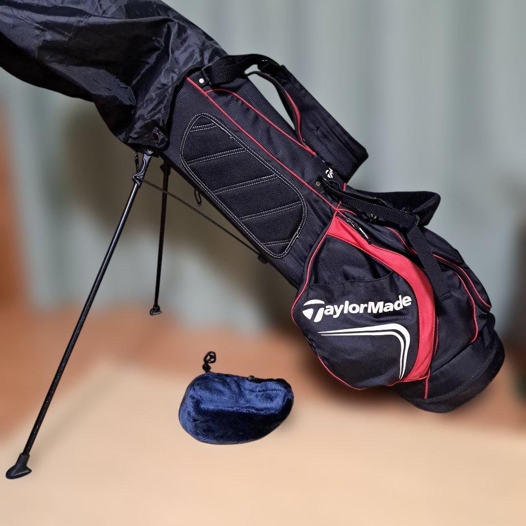 TaylorMade スタンド式キャディバッグ、フード付き。アイアンカバー付き。