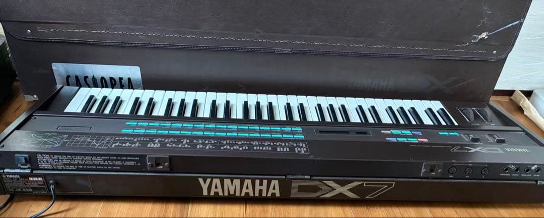 Yamaha DX7 シンセサイザー ケース付き 通電確認済み