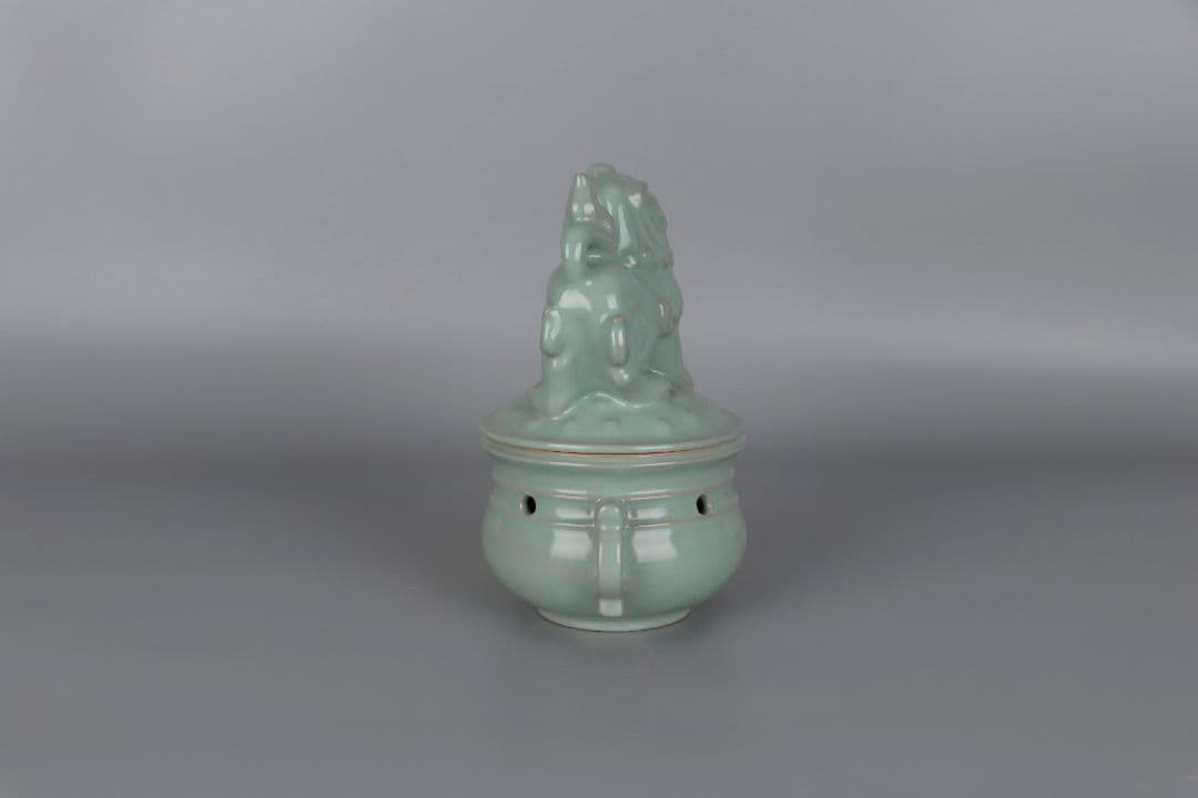 宋汝窯開片釉獅子蓋薫香炉 景徳鎮 陶磁器 装飾品 現代工芸品 美術品 置物
