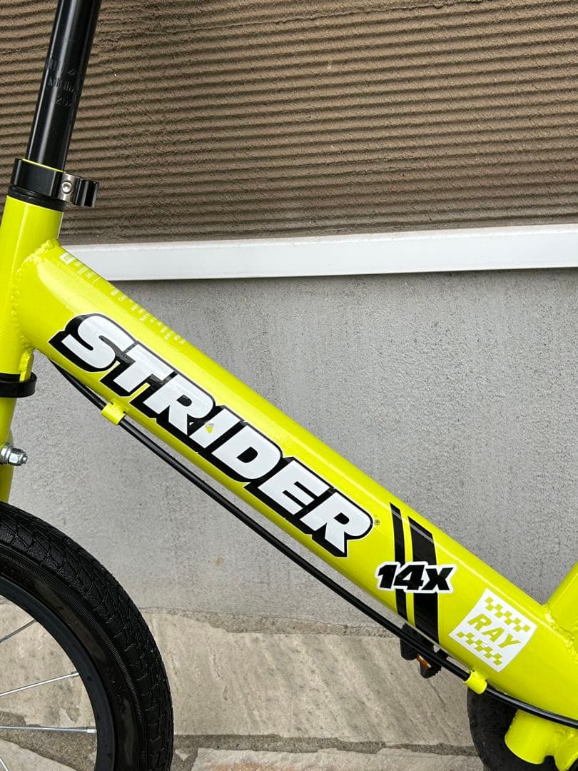 美品 ストライダー限定色 STRIDER 14X ライムイエロー 幼児自転車