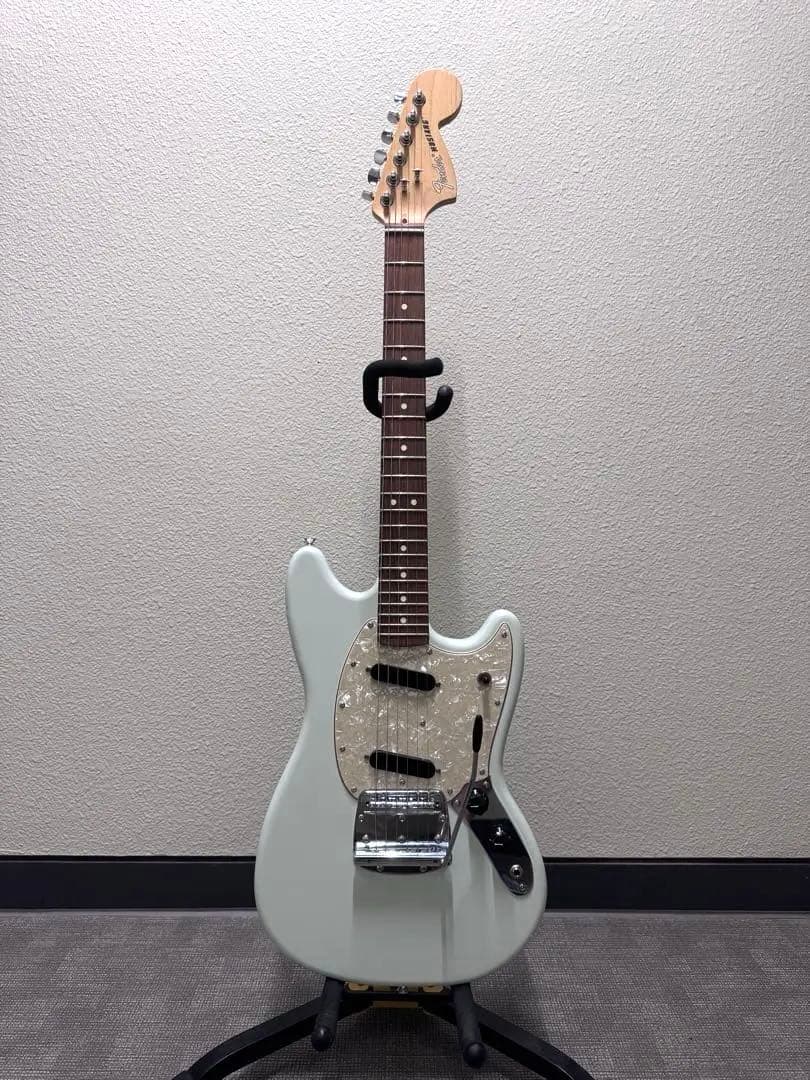 Fender Performer Mustang ロックペグ換装