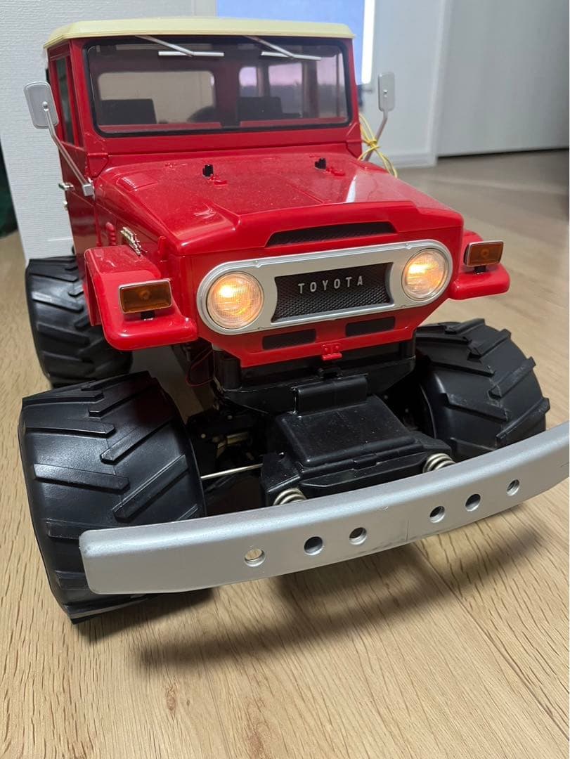 アオシマ　ランドクルーザーFJ40ラジコン