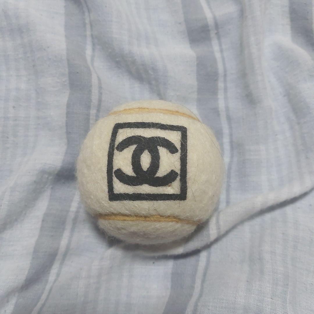 CHANEL ロゴ入り テニスボール