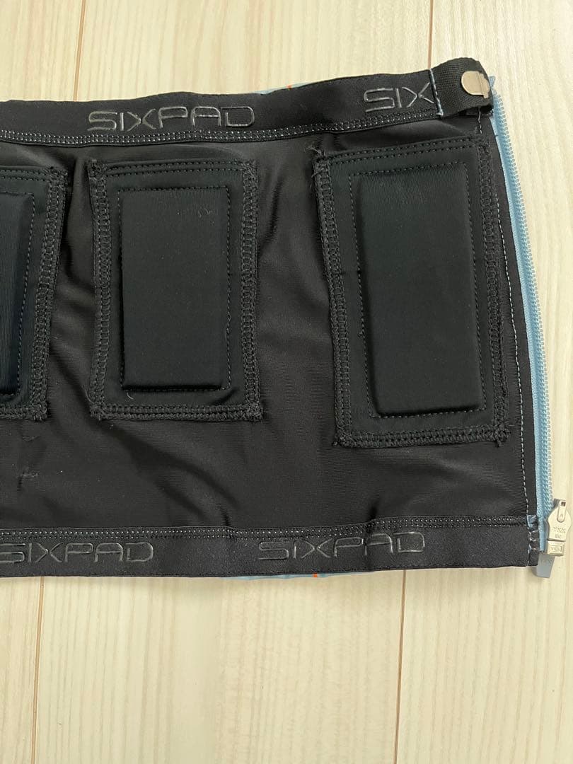 Sサイズコントローラー SIXPAD シックスパッド コアベルト数回使用