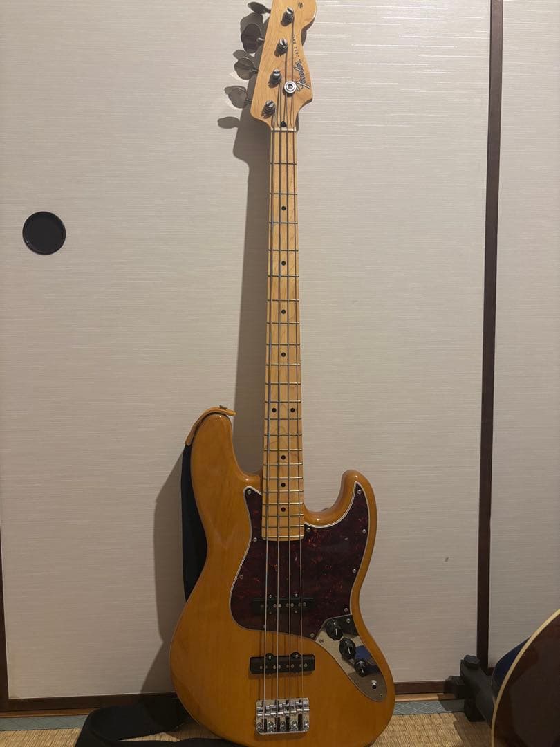 ベース Fender Jazz Bass Hybrid II