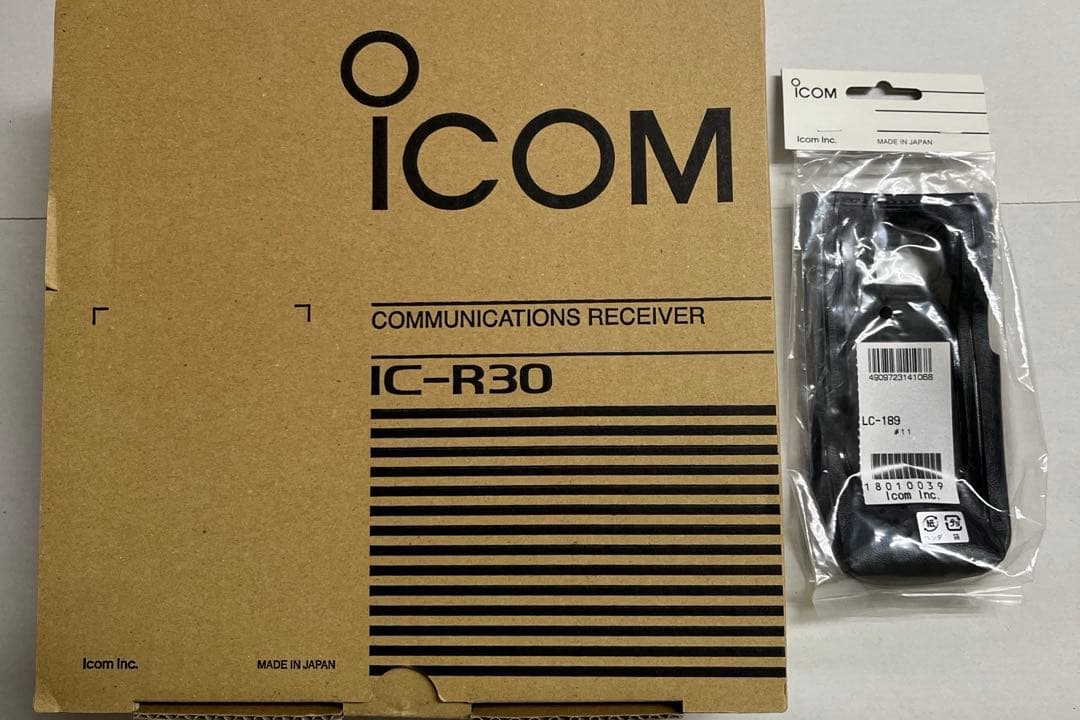 ICOM IC-R30 受信機 本体と付属品