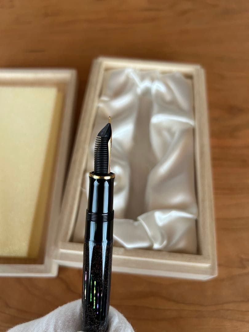 Pelikan ペリカン 万年筆 リミテッドエディション M1000 螺鈿 彩星
