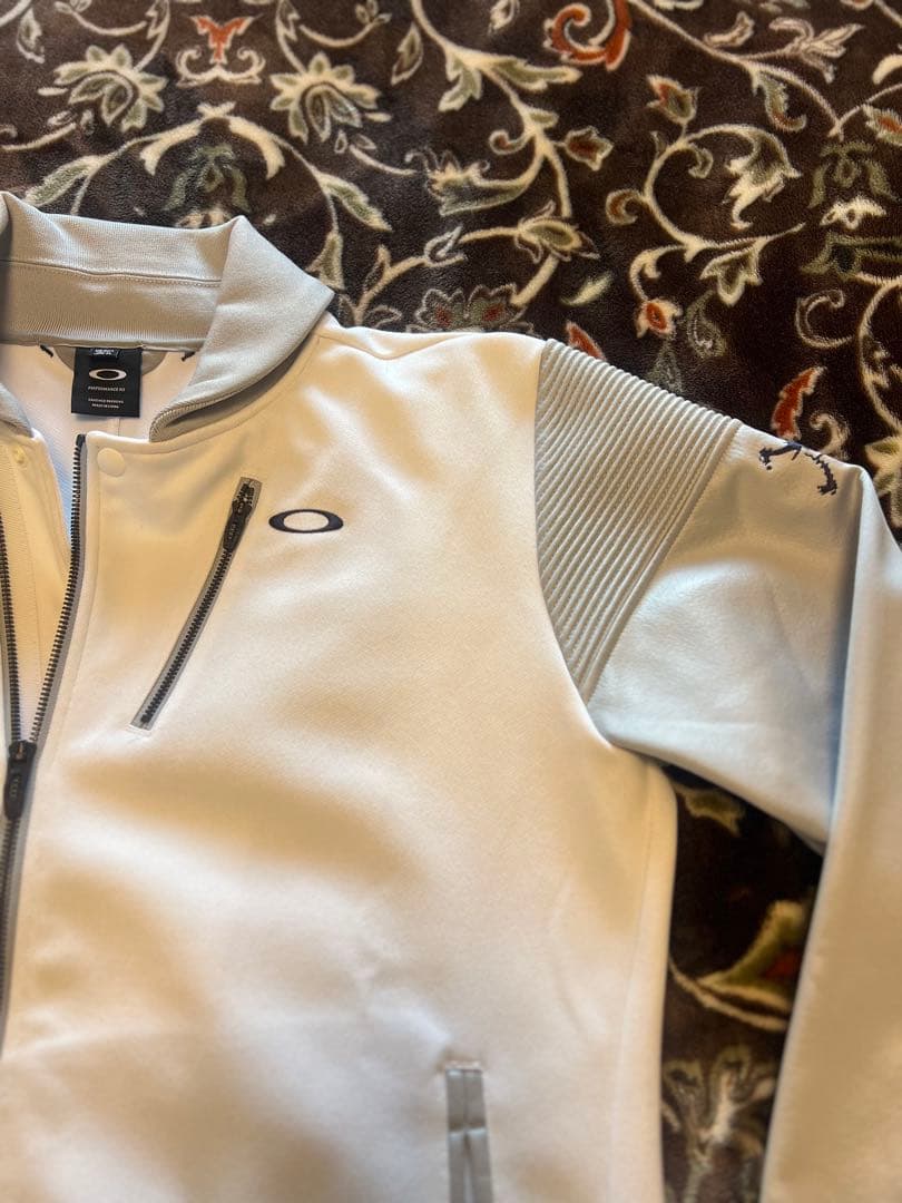 極美品 オークリー スカル ゴルフブルゾン ホワイトXL