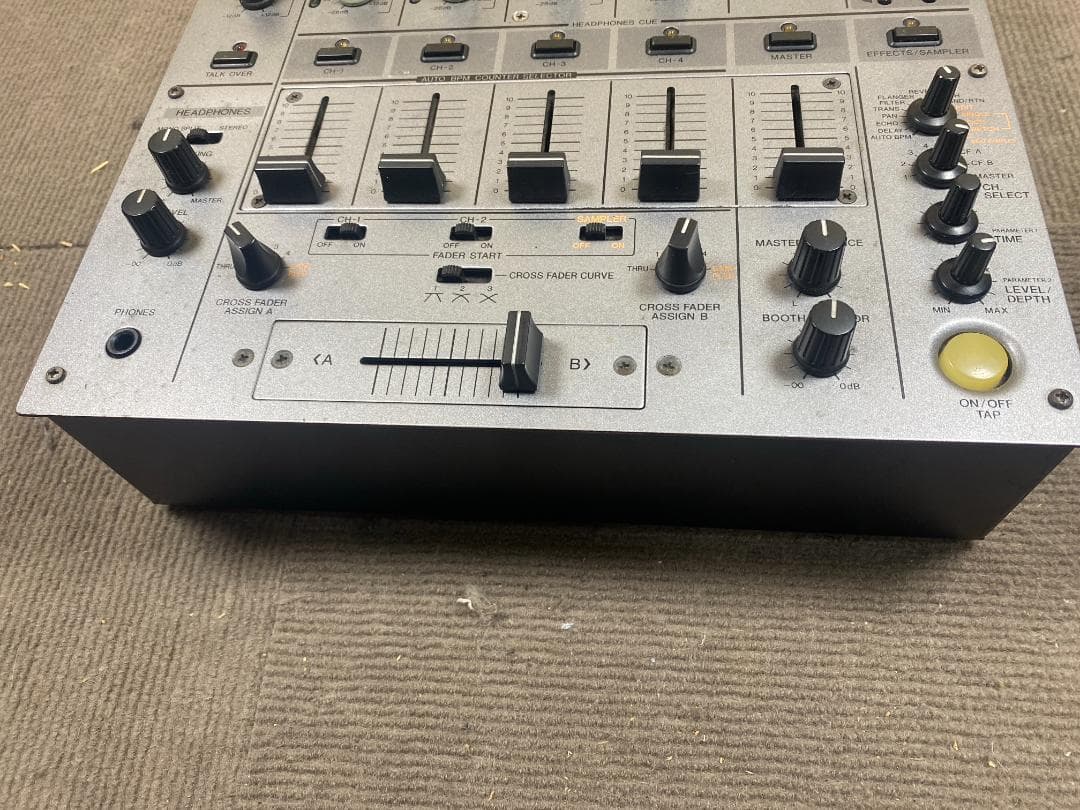 17 Pioneer DJM-600 DJミキサー
