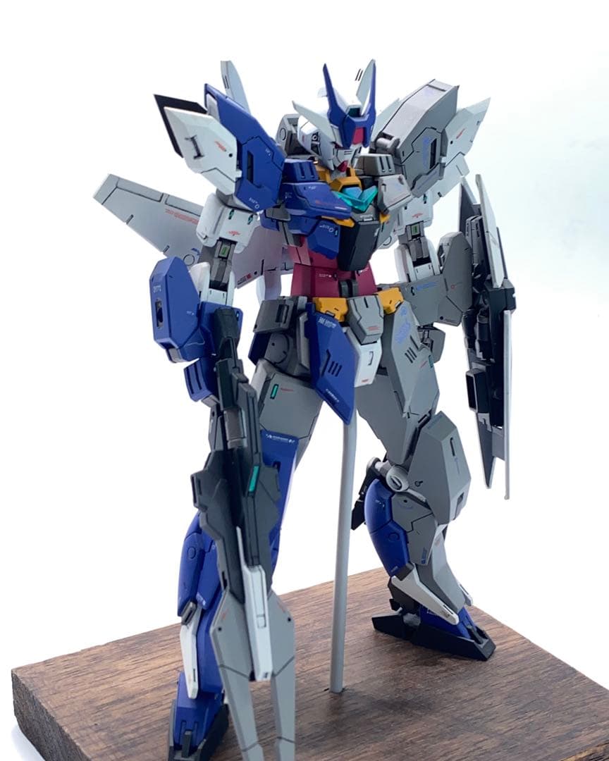 ガンプラ アースリィーガンダム　完成　全塗装品