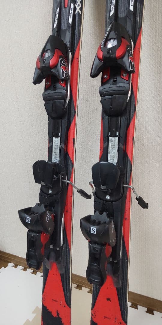 Salomon X Drive 80 スキー板 黒/赤