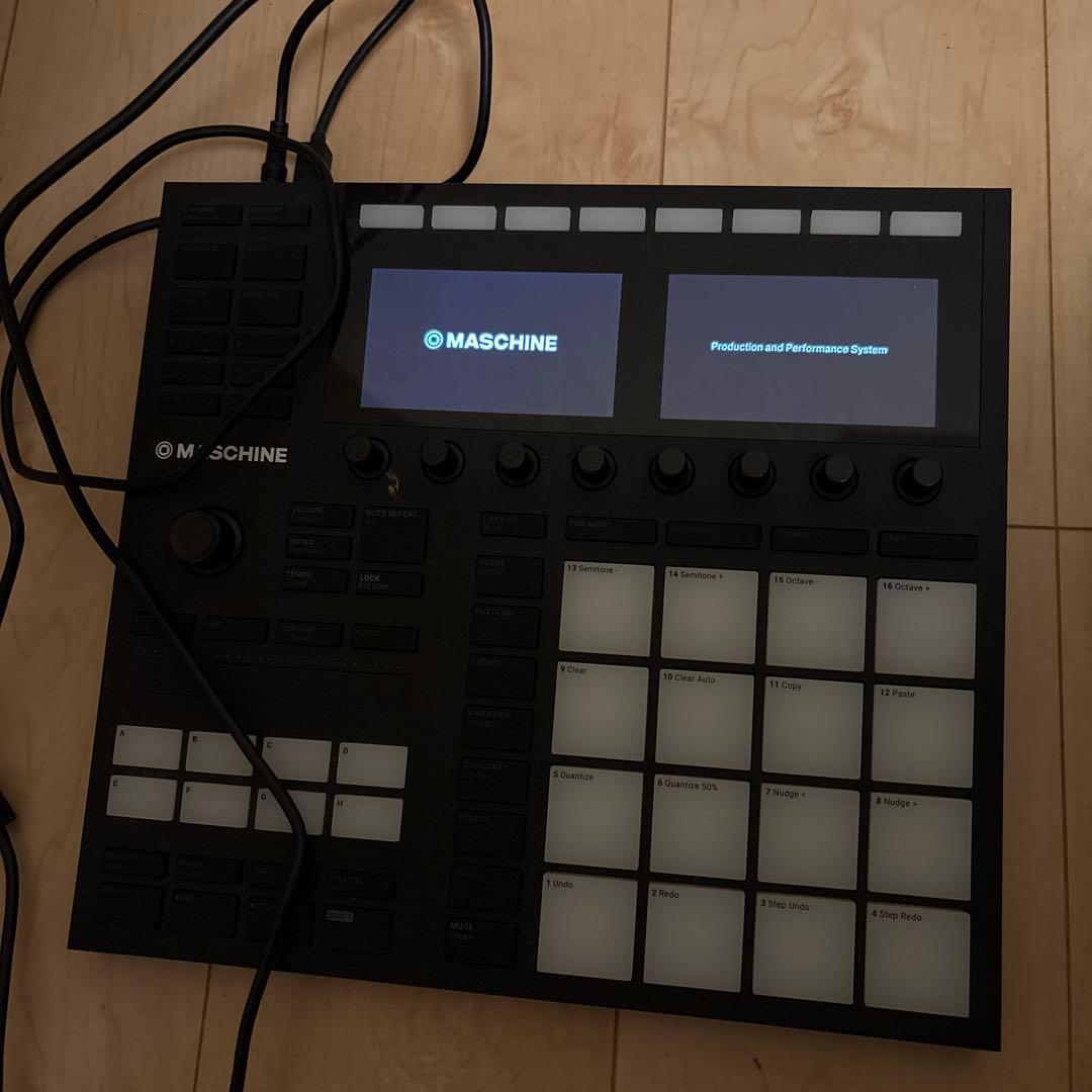 MASCHINE MK3プロダクションシステム 本体