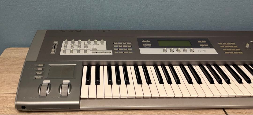 【動作良好】KORG Z1 シンセサイザー 物理モデリング MOSS音源