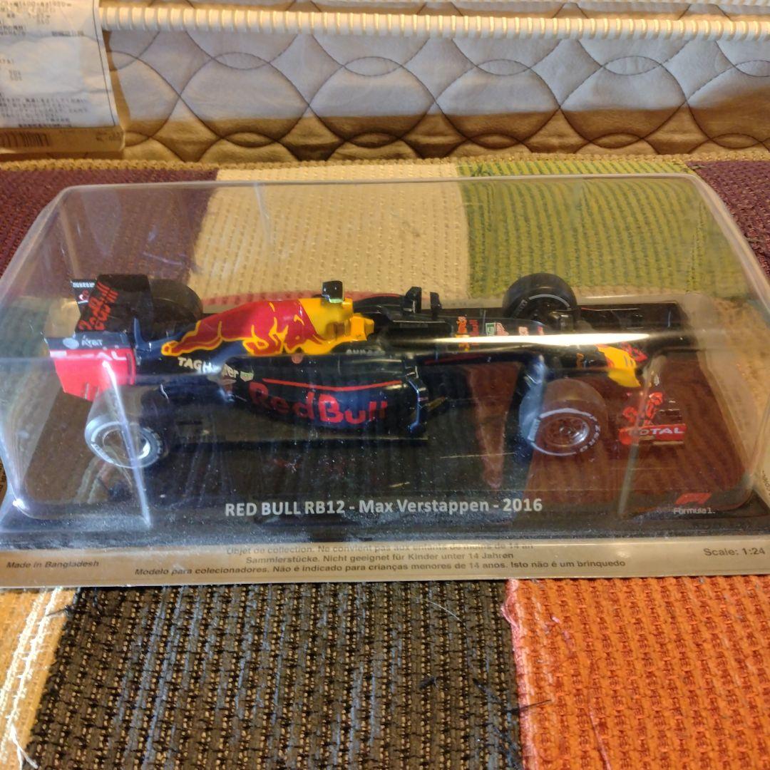 Red Bull RB12 Max Verstappen 2016 冊子付き