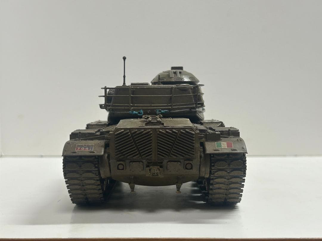 タミヤ　1/35 M60A1 完成品　戦車　模型　プラモデル　イタリア