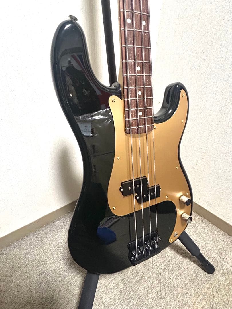 Fender Japan エレキベースギターPB-43. BLK custom