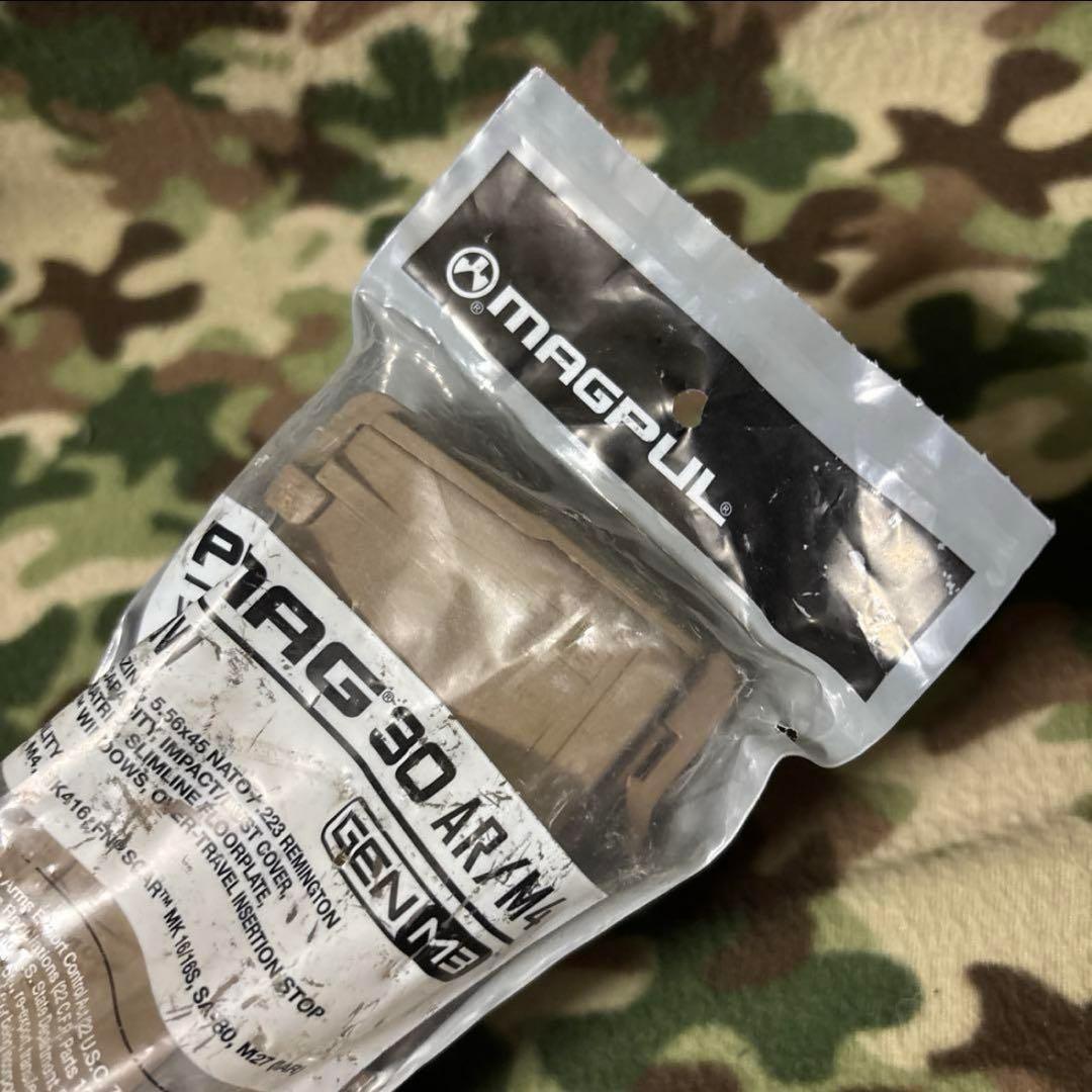 新品　未使用　米軍実物　MAGPUL PMAG 30 窓付き　マグプル　Pマグ⑤