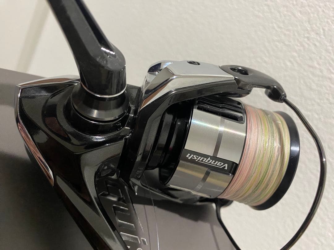 SHIMANO Vanquish ヴァンキッシュ　2500S スピニングリール
