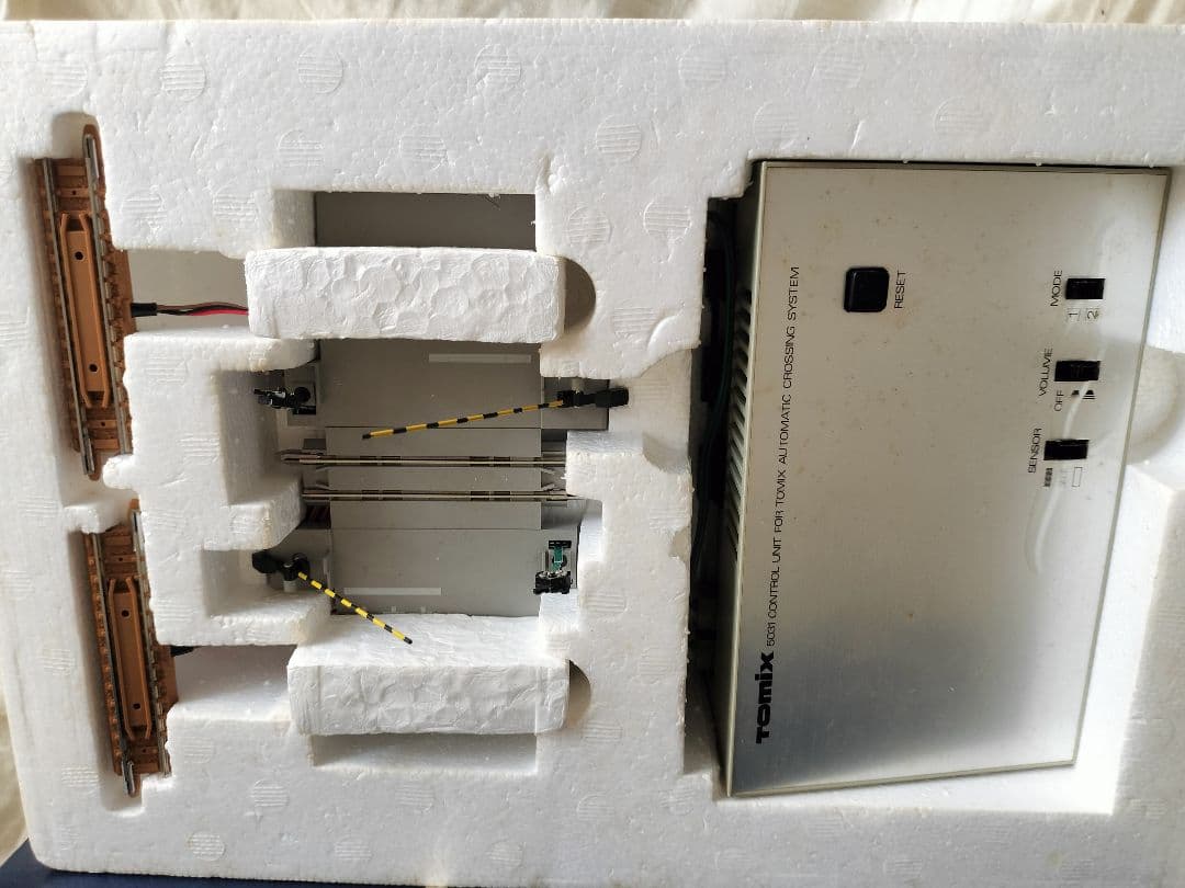 動作確認済　TOMIX 5031 自動踏切セット 単線用　線路　ストラクチャー