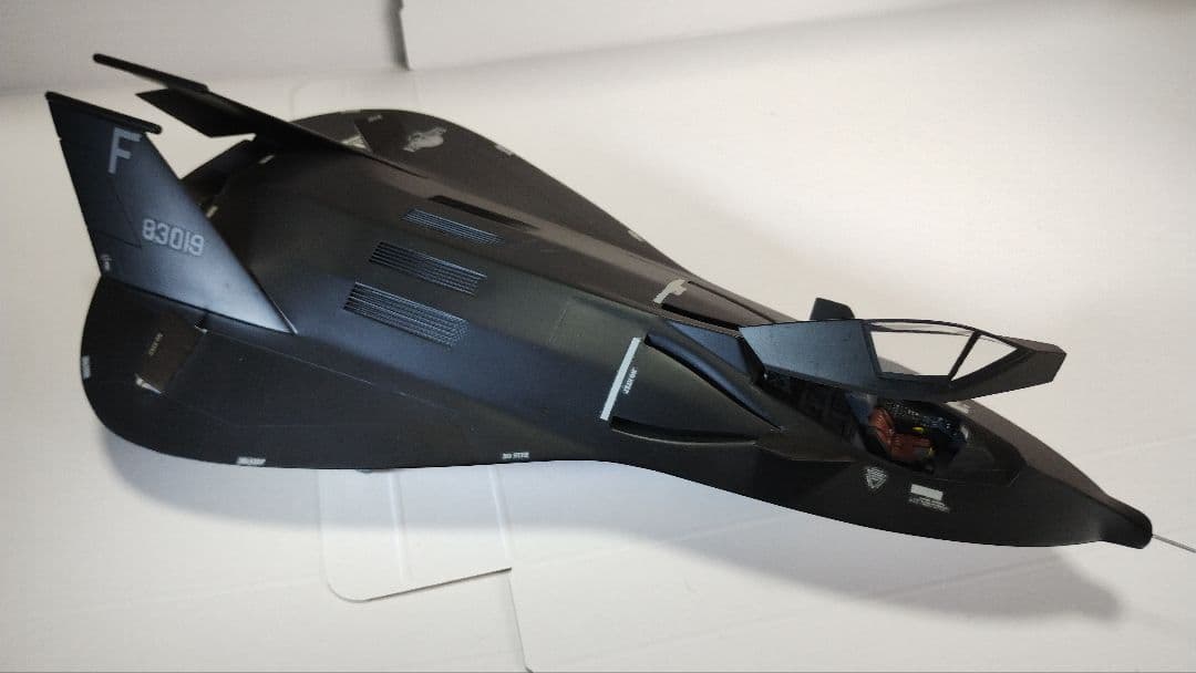 プラモデル完成機　1/48　STEALTH FIGHTER