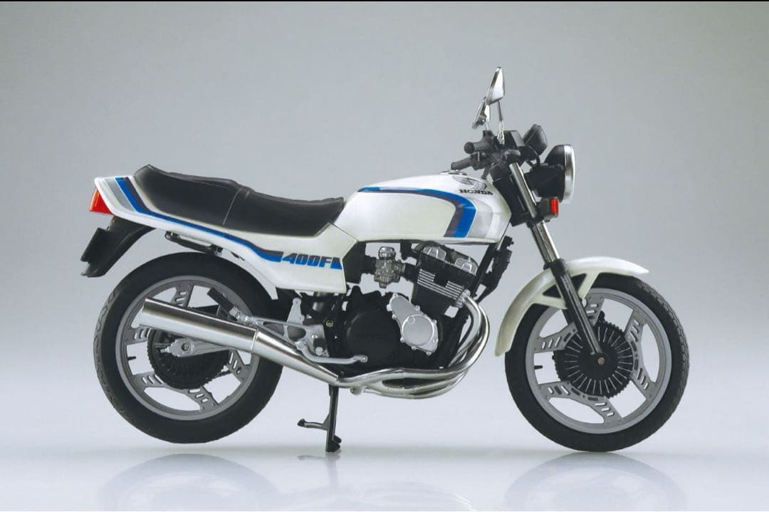 青島文化教材社 1/12 完成品バイク Honda CBX400F