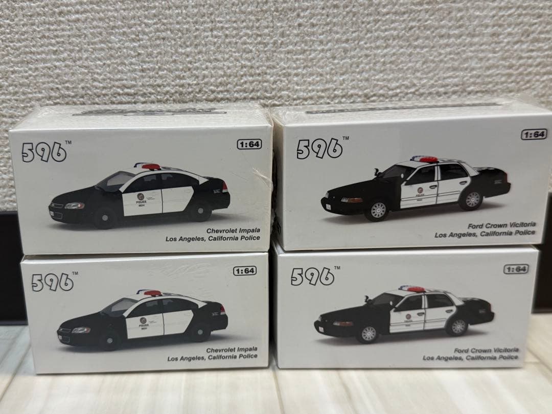 596 model 1/64 LAPD 4台セット