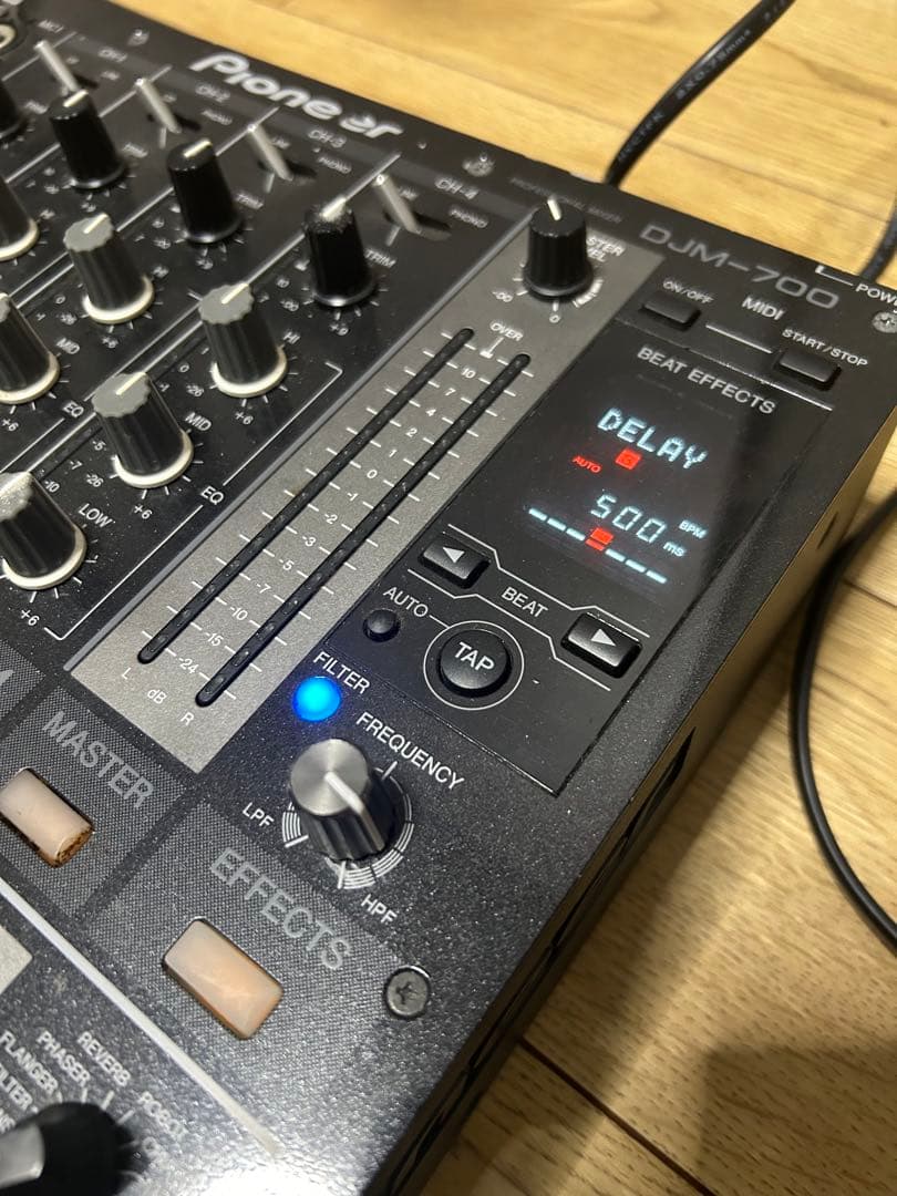Pioneer DJM-700 DJミキサー