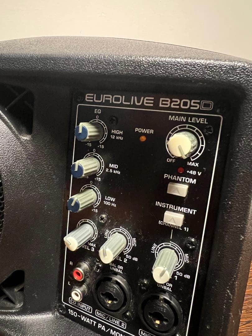 ベリンガー EUROLIVE B205D スピーカー
