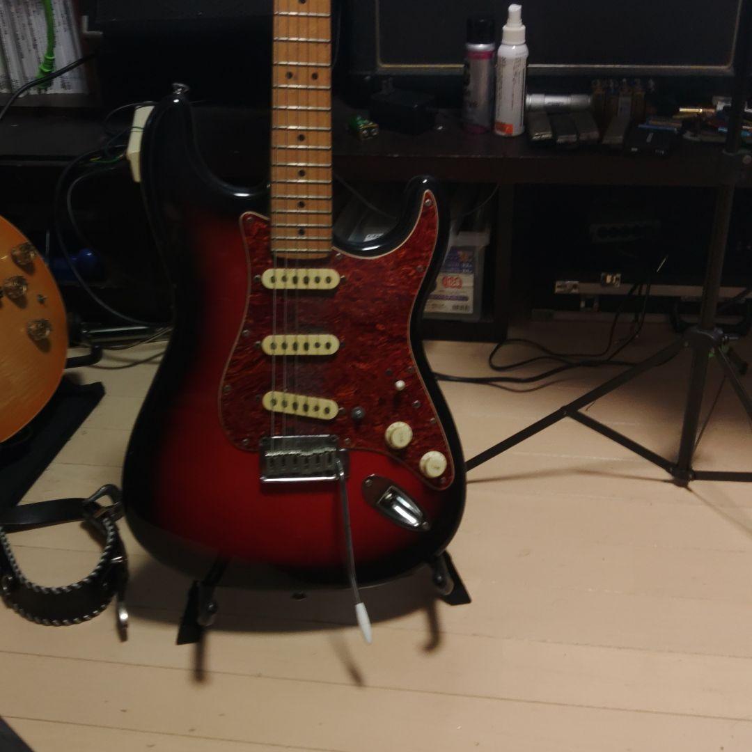 Squier Stratocaster サンバースト