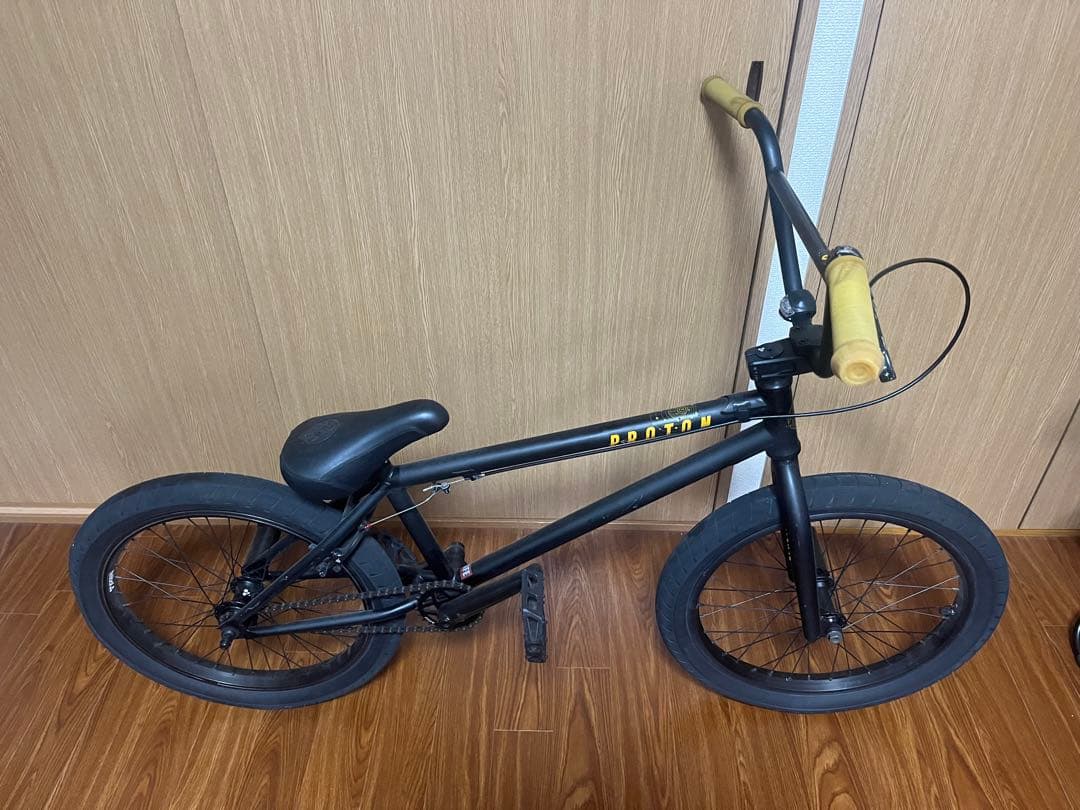FLYBIKES PROTON 使用極少 BMX 20インチ　静岡発