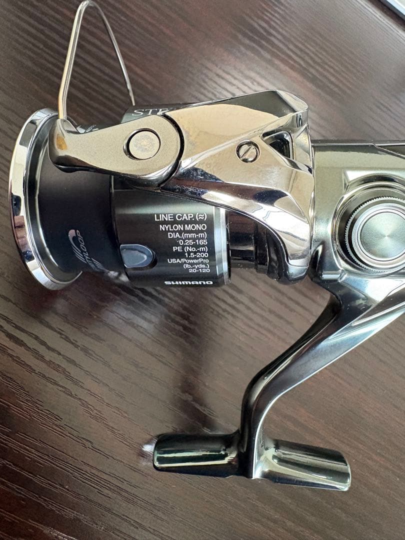 シマノSHIMANO　22ステラ　4000MHG