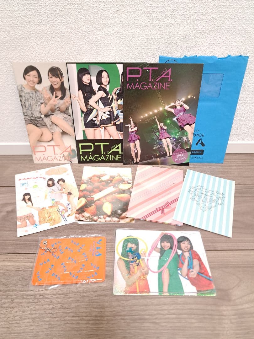 【希少】Perfume PTA発足時 MAGAZINE + カードセット