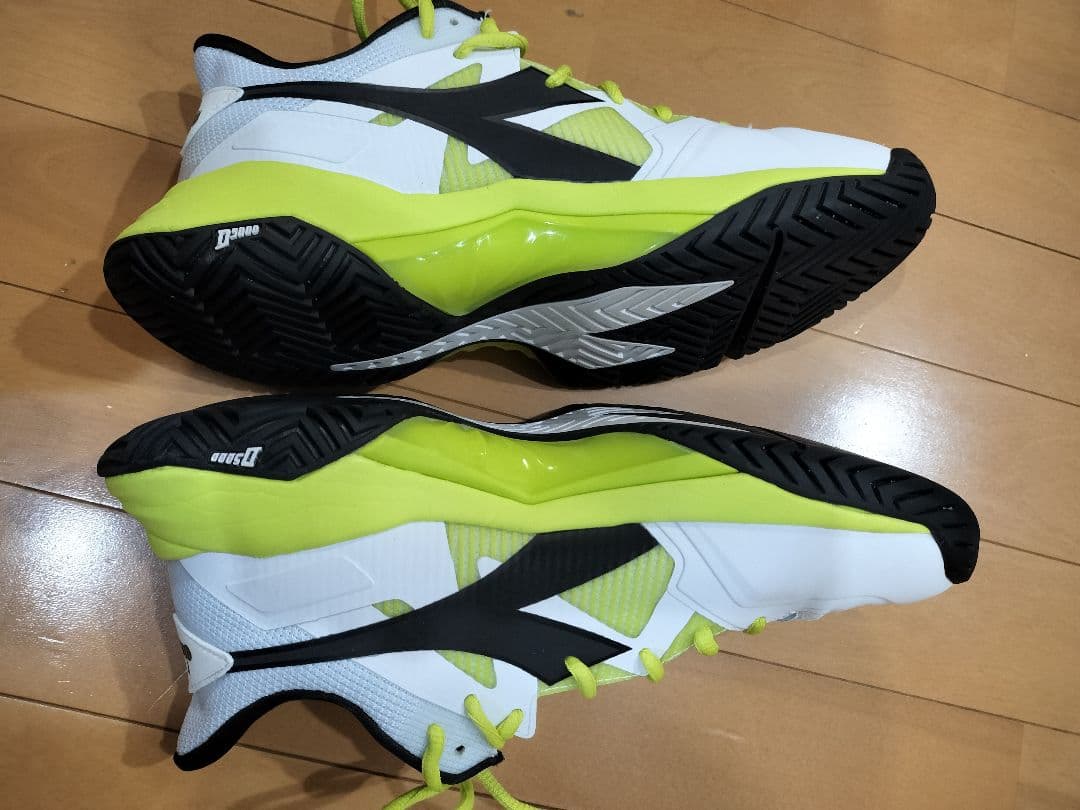 レアカラー　DIADORA　ビーアイコン 2 テニスシューズ