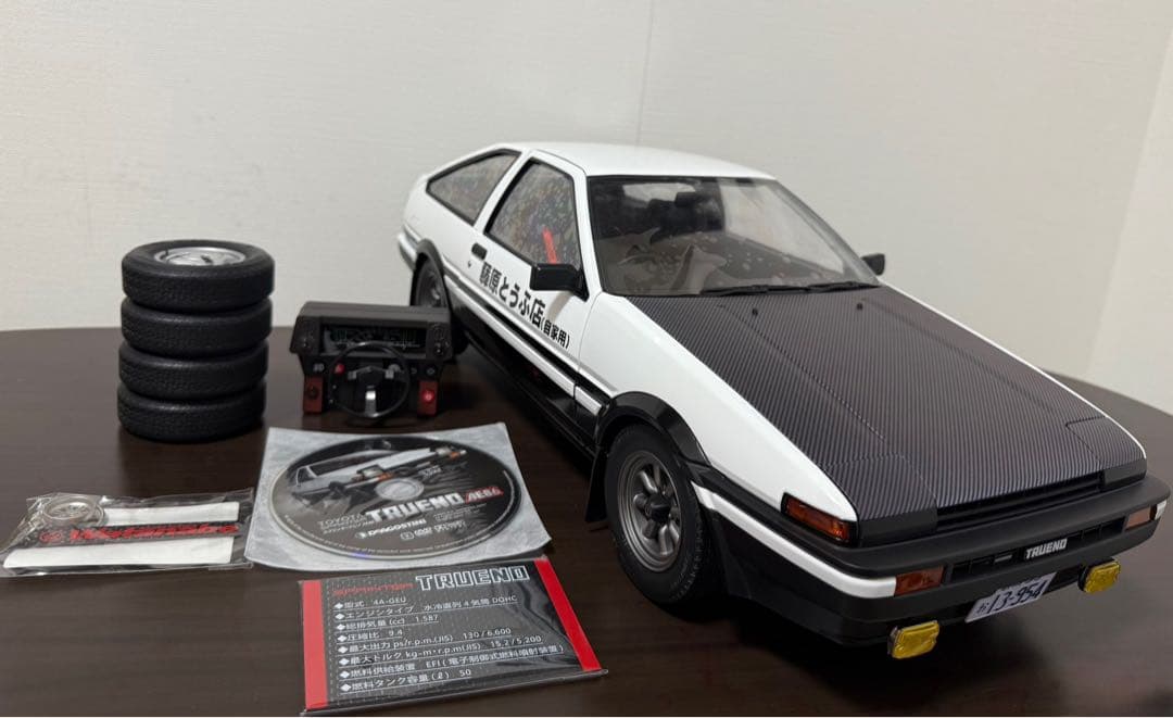 ディアゴスティーニ1/8 頭文字DのAE86ハチロクカスタム完成品
