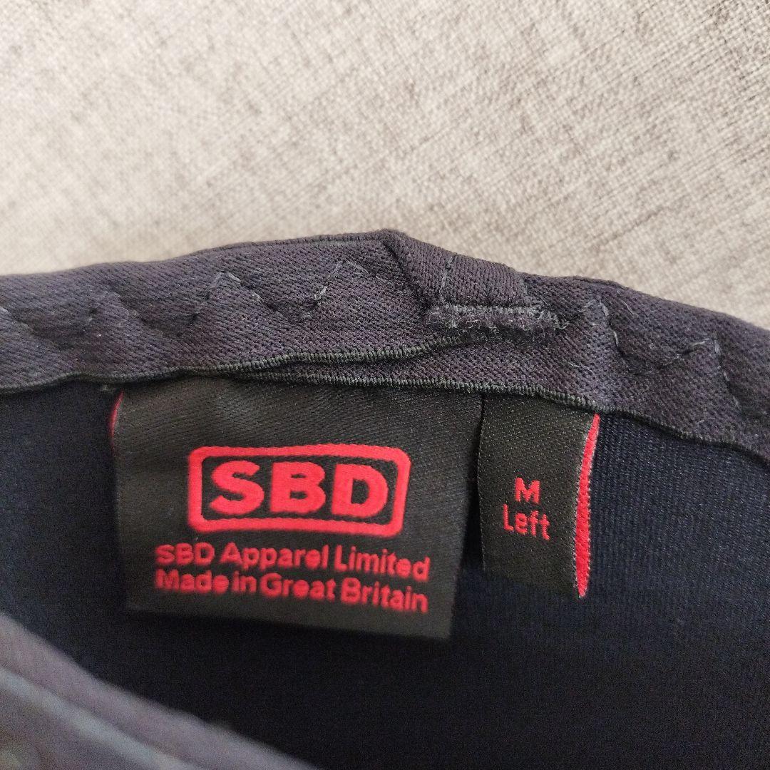SBD ニースリーブ Mサイズ 左右足用 黒赤