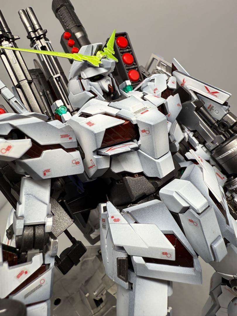 ひ*わ様 ガンプラ MG 1/100 フルアーマーユニコーンVer.Ka 完成品