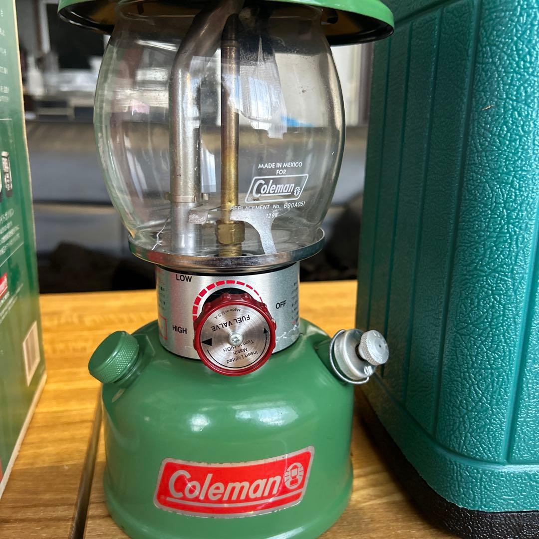 今日だけ特価　Coleman 200A ランタン 緑色 調光機能付き