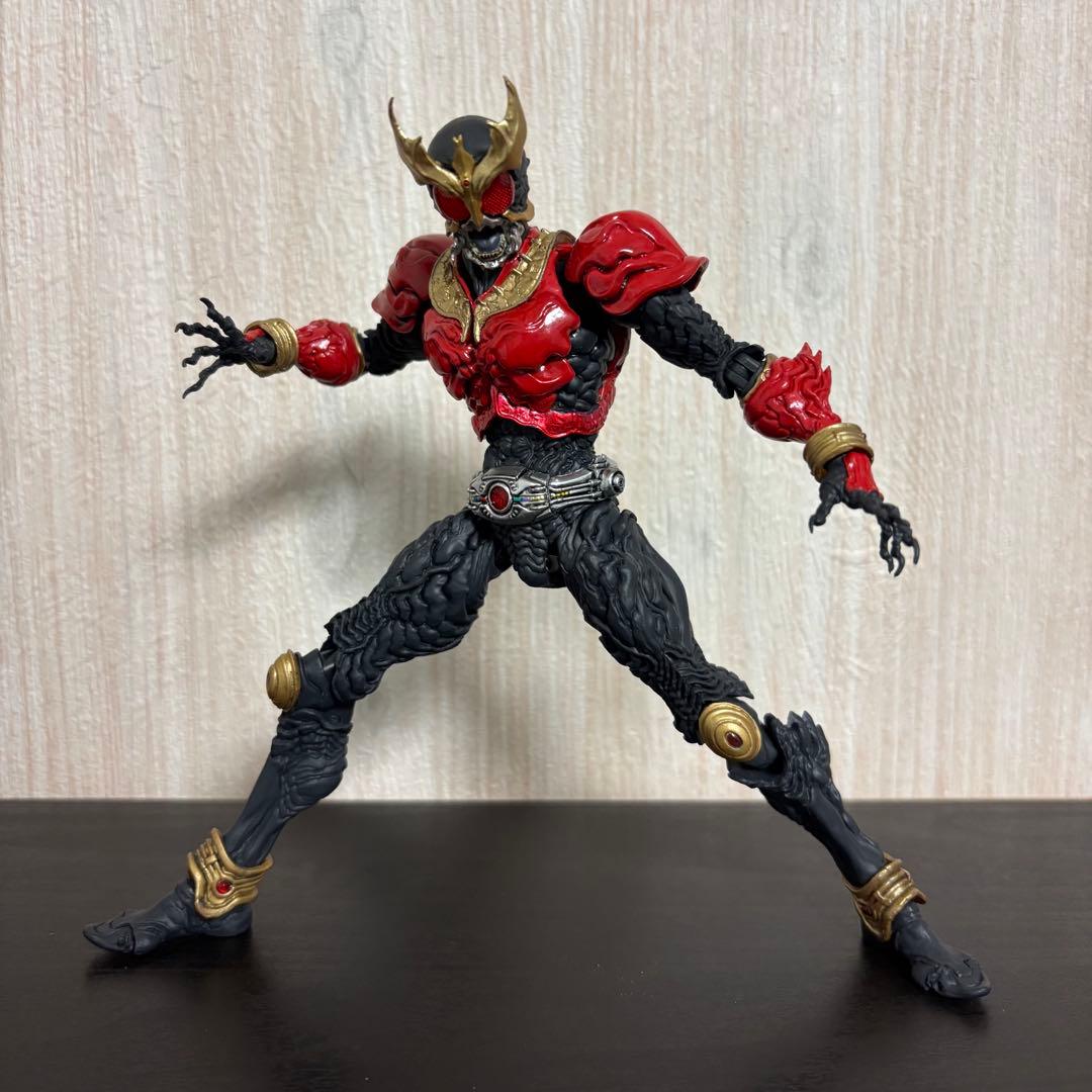 31.【ジャンク品】S.I.C. コロセウム 仮面ライダークウガ