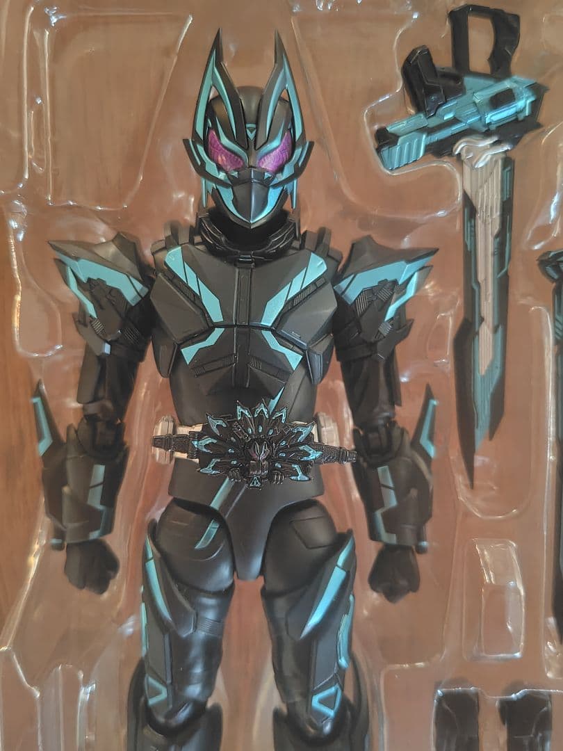S.H.Figuarts 仮面ライダーXギーツ クロスギーツ