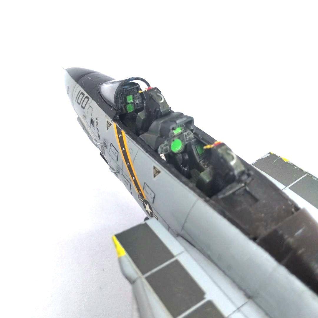【完成品】 F-14B トムキャット ジョリー ロジャーズ 1/72