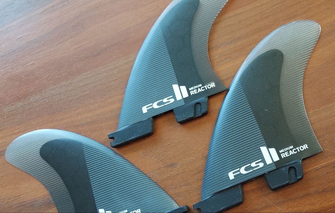 FCS II REACTOR TRI FIN SET　サーフボードフィン