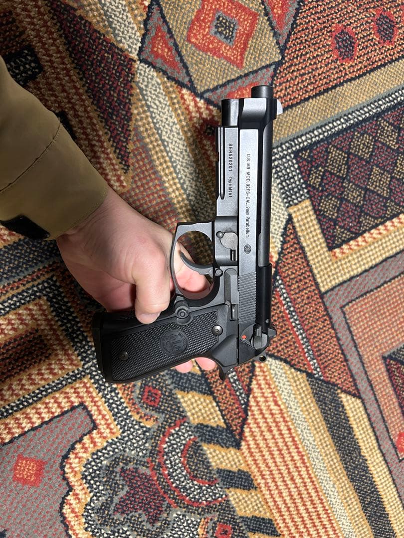 ベレッタm9a1