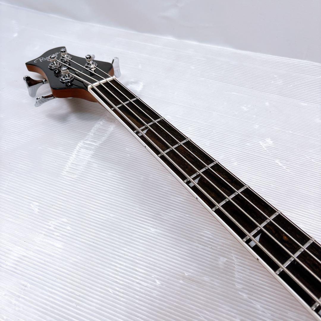 【ほぼ新品】Ryoga VAL-BASS エレキベース メーカー保証付き