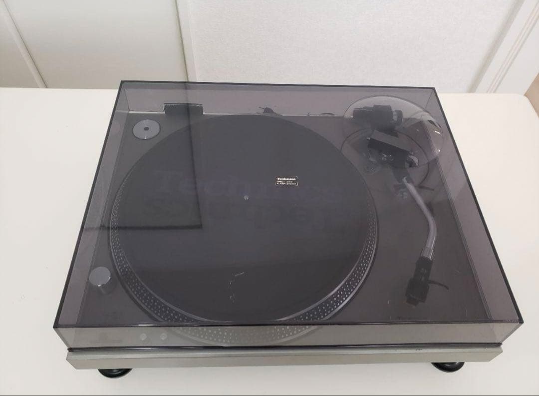 Technics SL-1200 ターンテーブル