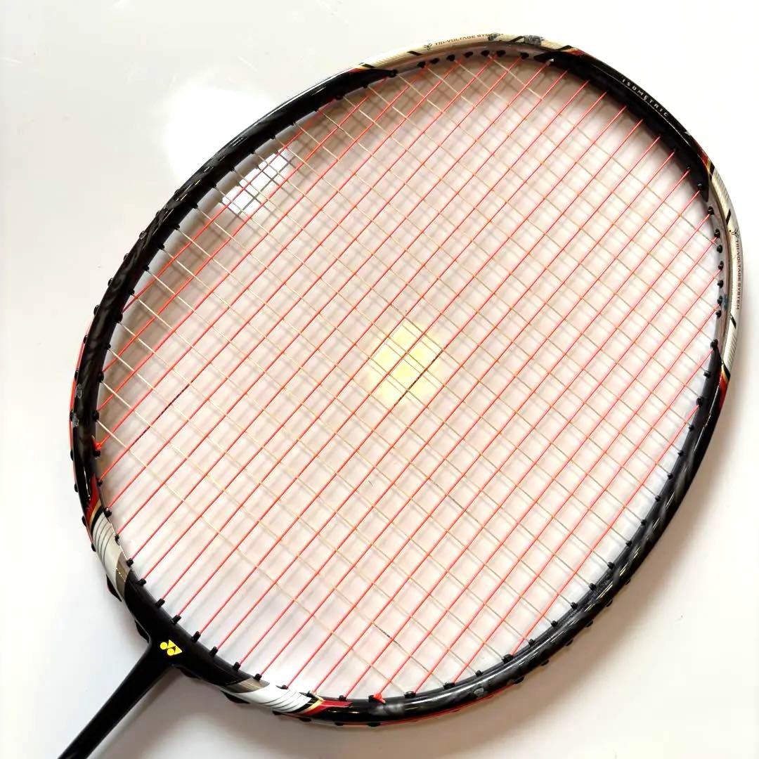 YONEX Voltric70 バドミントンラケット