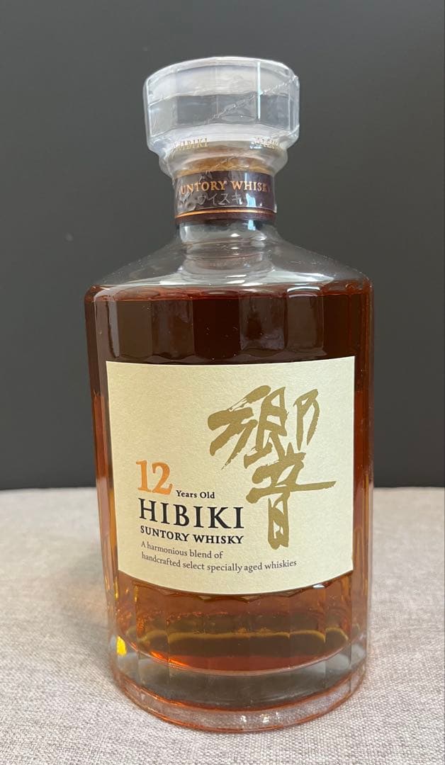 響　Hibiki 12年 サントリーウイスキー　700ml 箱無し　未開封